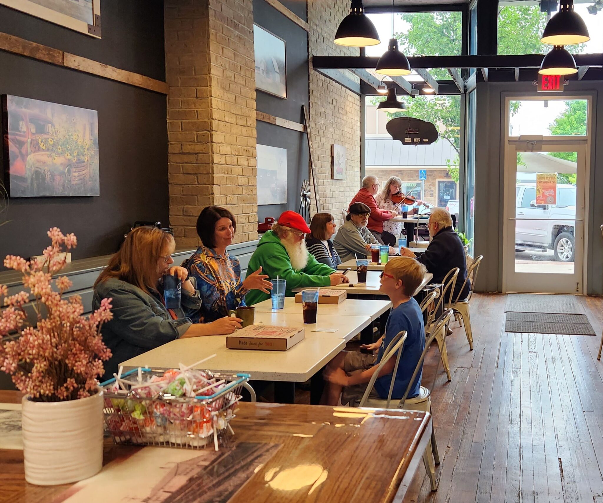 Home - Jean's Pizza Cafe